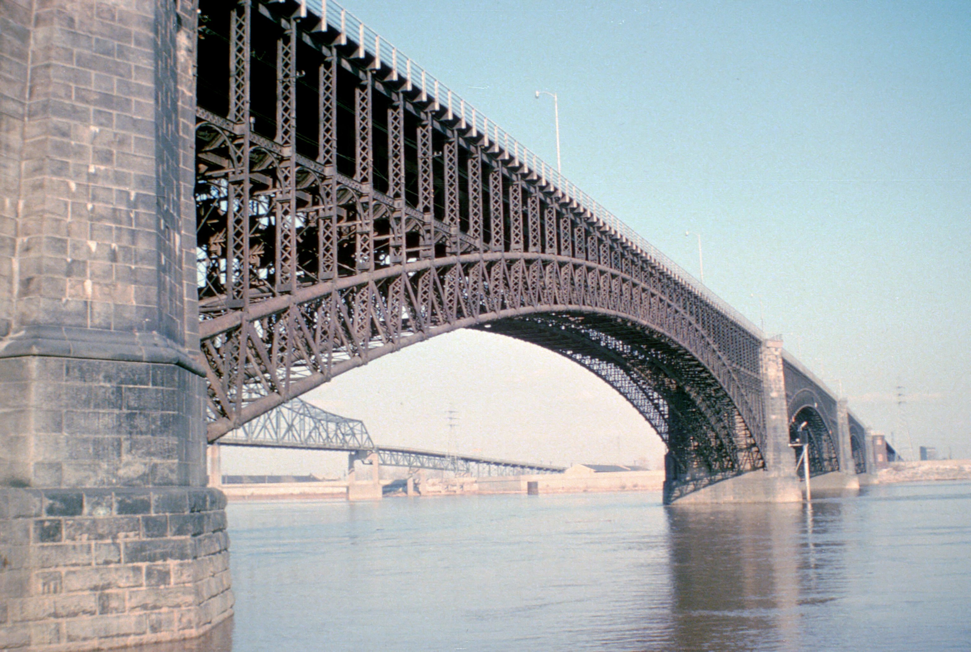 Perspectives on the Evolution of Structures: Eads Bridge